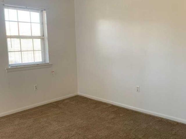 500 Poage Lane 1 Bedroom Apartment for Rent at 500 Poage Ln, Salem, VA 24153