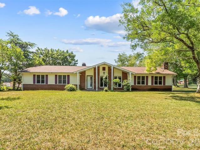 500 Pete Brittain Rd, Morganton, NC 28655