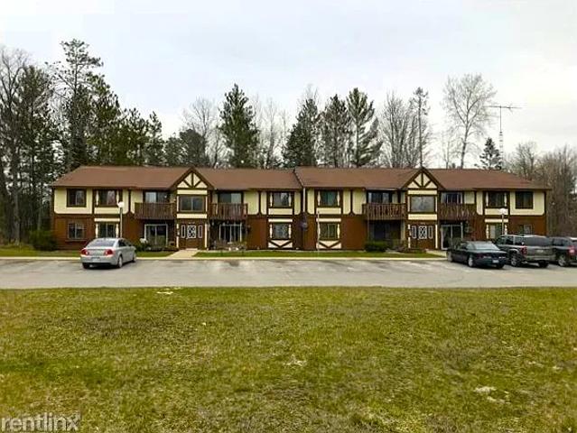500 Pineview Court & 500 Elizabeth Street, 2 beds, 1 full bath