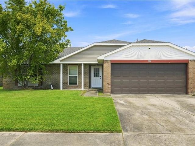 500 Plymouth Dr, Laplace, LA 70068