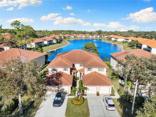 500 Robin Hood Cir Unit 201, Naples, FL 34104