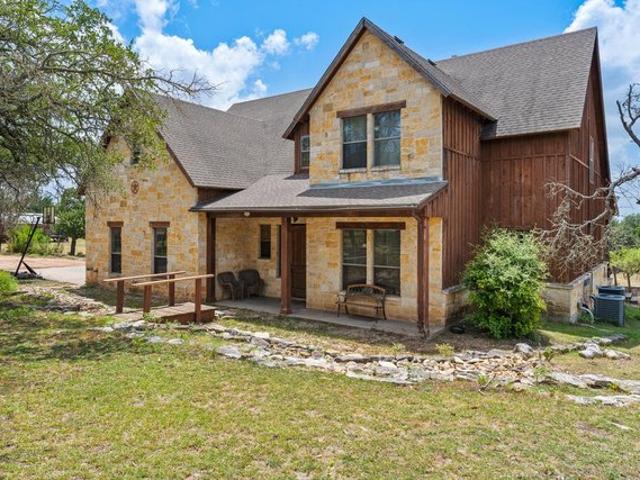 500 Reverse R Dr, Fredericksburg, TX 78631