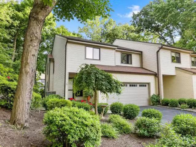 500 RIVER W APT 15, GREENWICH, CT 06831 Condo/Townhome For Sal.