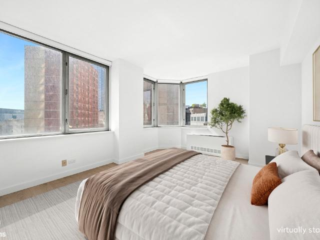 500 W 43RD Street 11J