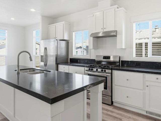 500 W 10th St, Unit 140, Gilroy, CA 95020 | MLS #ML82037