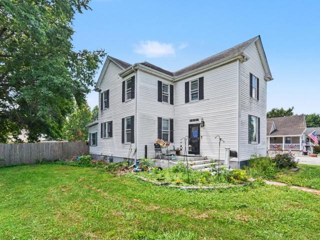 500 W 1 Street