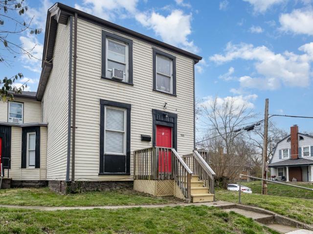 500 W Wyoming Avenue