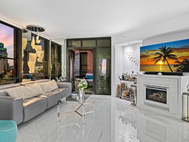 500 W Harbor Drive 1013