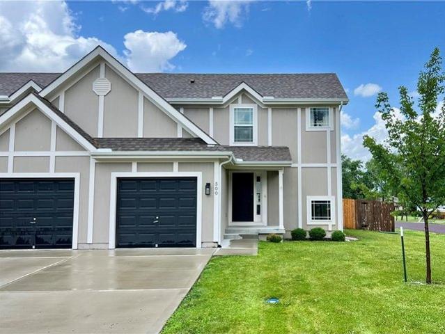 500 W Lawrence St, Spring Hill, KS 66083