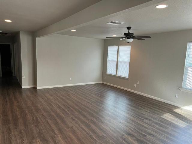 500 W Parkway Street # 2