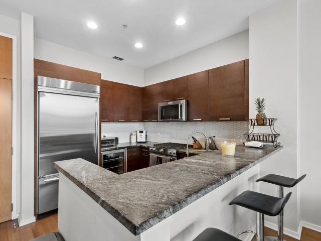 500 w superior street # 813