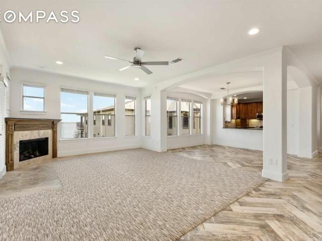 500 Water's Edge Dr 239, Lake Dallas, TX