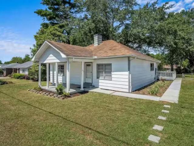500 WHITEHALL RD, ANDERSON, SC 29625 Single Family Residence F.