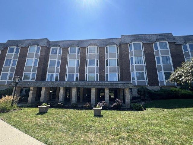 500 Thames Pkwy Apt 1F, Park Ridge, IL 60068