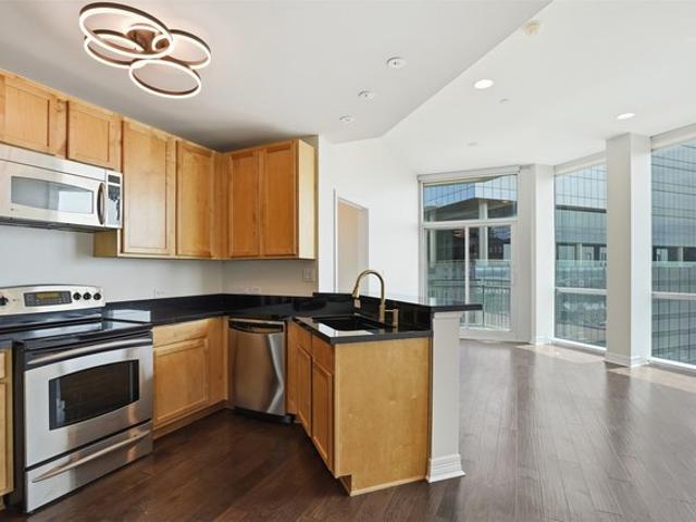 500 Throckmorton St Apt 1108, Fort Worth, TX 76102