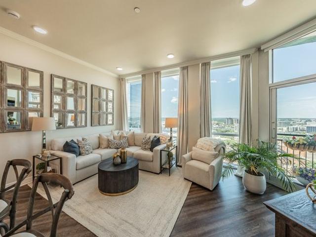 500 Throckmorton St Apt 1406, Fort Worth, TX 76102