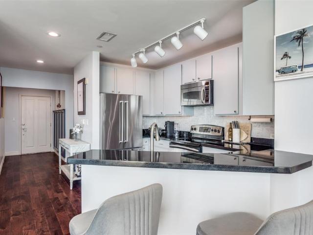 500 Throckmorton St, Unit 908, Fort Worth, TX 76102 | MLS #21217 | Compass