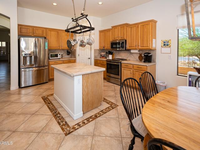 5014 e sleepy ranch road
