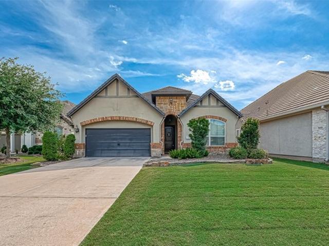 5014 Fairford Dr, Sugar Land, TX 77479