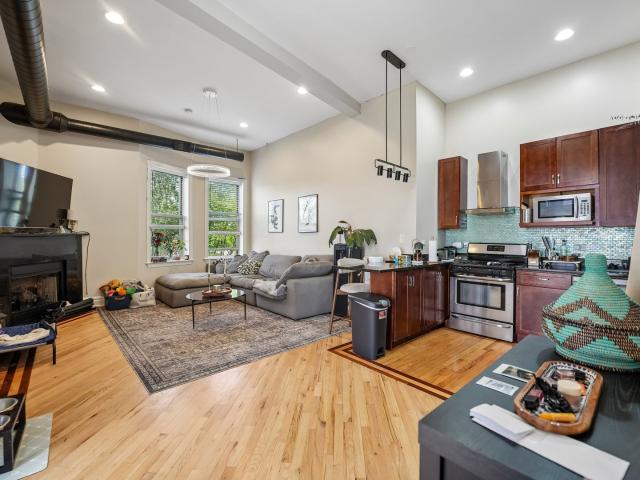 5014 S King Drive # 2W