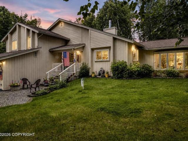 501/531 E Barton Ln, Wasilla, AK 99654