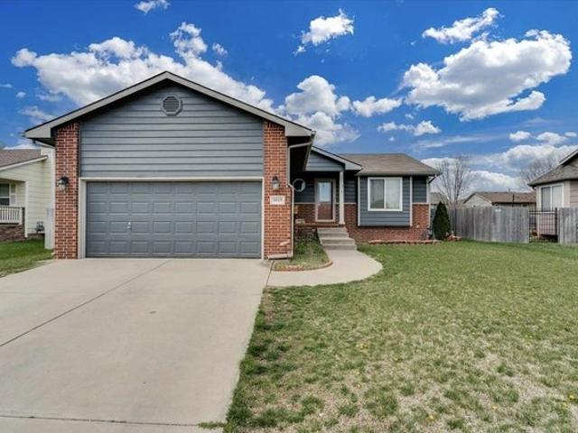 5015 N Peregrine St, Wichita, KS 67219