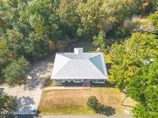 5015 Courthouse Road