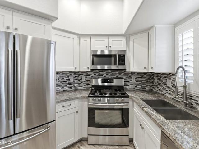 5015 E Cheyenne Dr Unit 17, Phoenix, AZ 85044