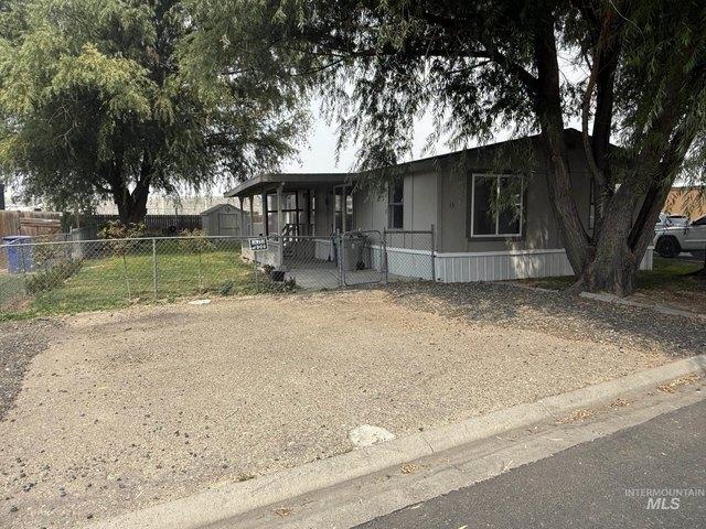 5015 E Ustick Rd Trlr 13, Caldwell, ID 83605