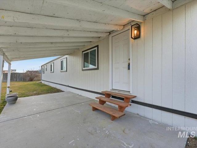 5015 E Ustick Rd Trlr 81, Caldwell, ID 83605