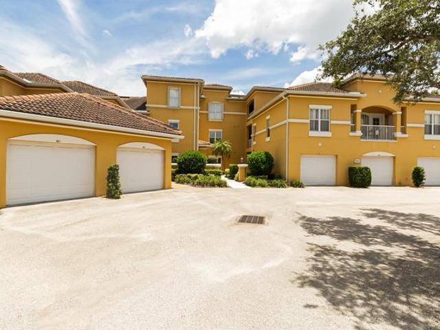 5015 Fairways Cir Apt 305, Vero Beach, FL 32967