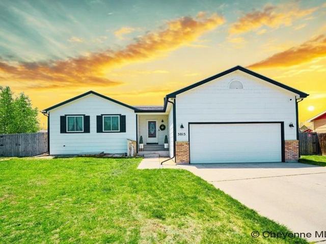 5015 Sunny Hill Dr, Cheyenne, WY 82001