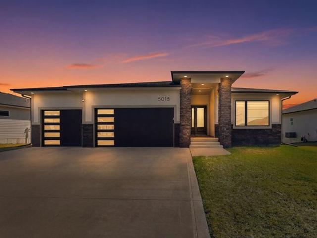 5015 th Ct, Urbandale, IA 50323