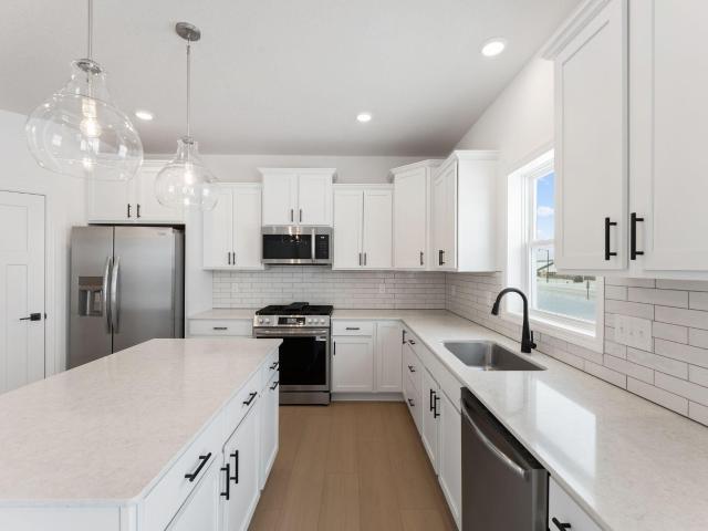 5015 87th Street NE