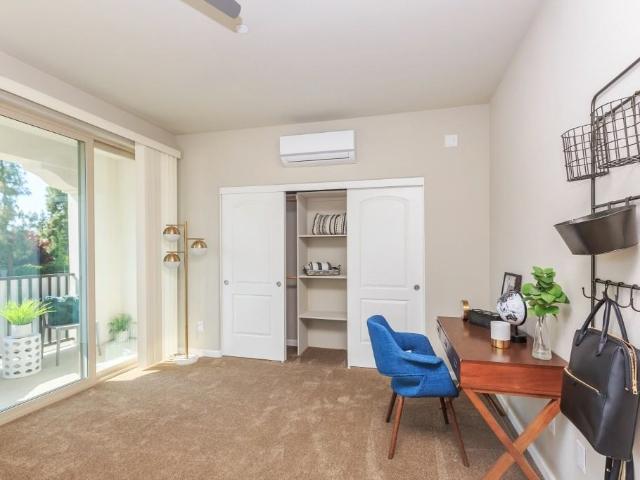 5015BSV 1 Bedroom Apartment for Rent at 8072 N Millbrook Ave, Fresno, CA 93720 Woodward Park