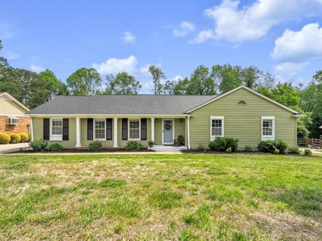 5016 Maplewood Dr, Greenville, SC 29615
