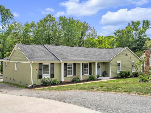 5016 Maplewood Drive