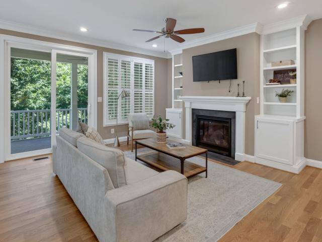 5016 marin ct