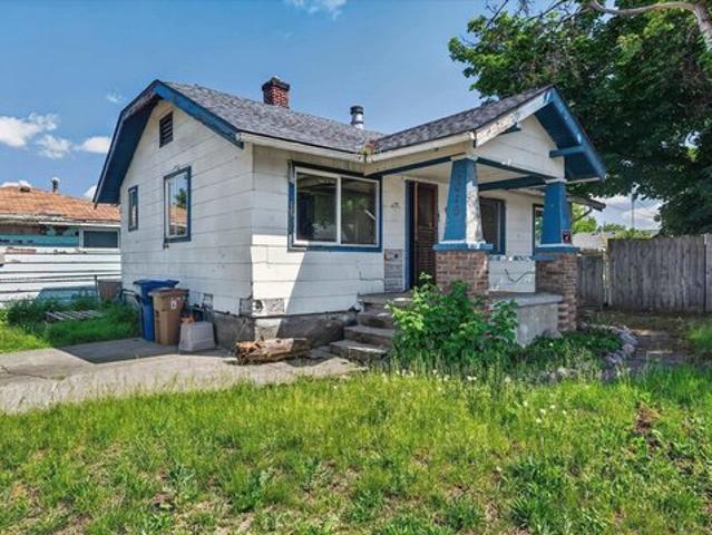 5016 N Lidgerwood St, Spokane, WA 99207