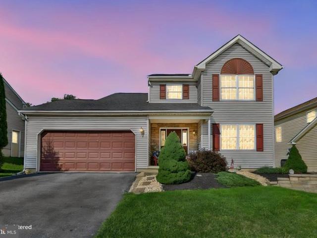 5016 Foxrun Ln, Whitehall, PA 18052