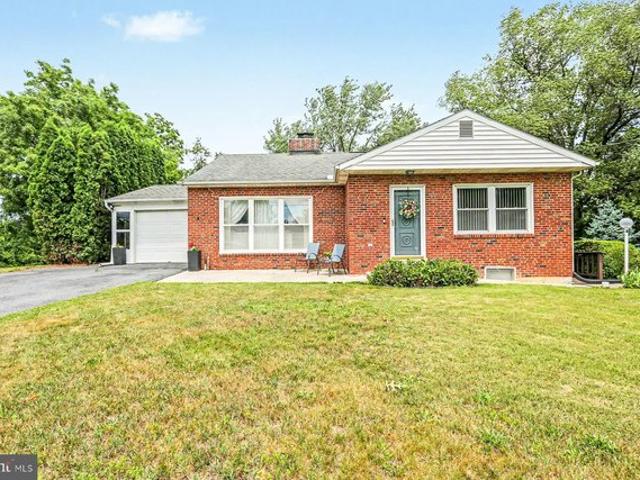 5016 Irene Dr, Harrisburg, PA 17112