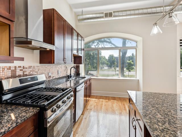5016 S King Drive # 1E