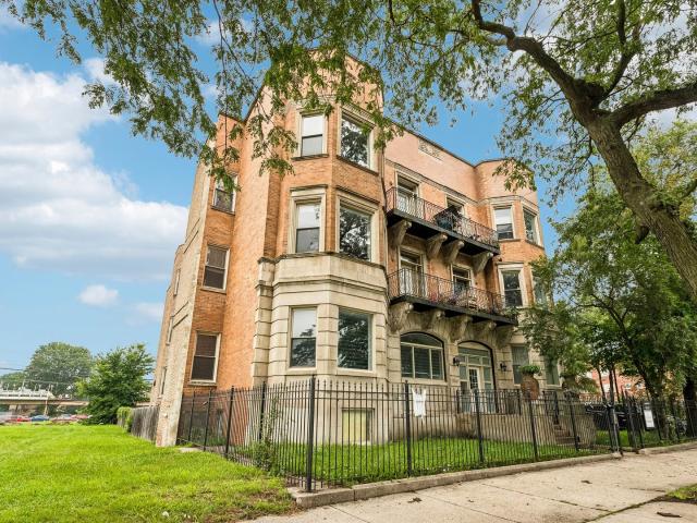 5016 S King Drive # 3W
