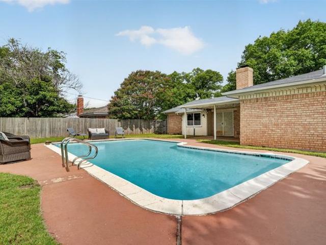 5016 Saint Lawrence Rd, Fort Worth, TX 76103
