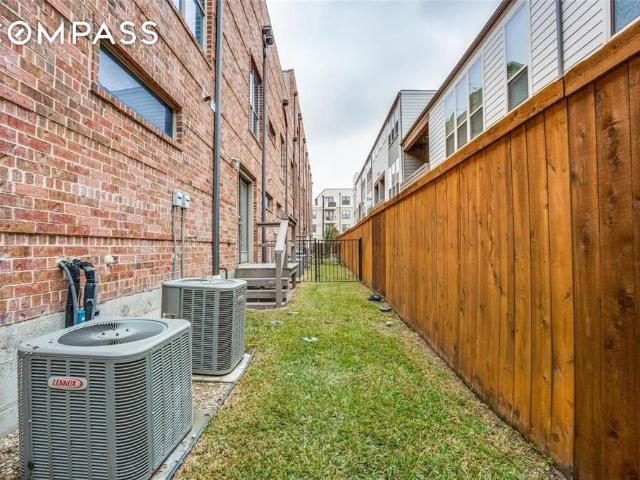 5017 Manett St 103, Dallas, TX
