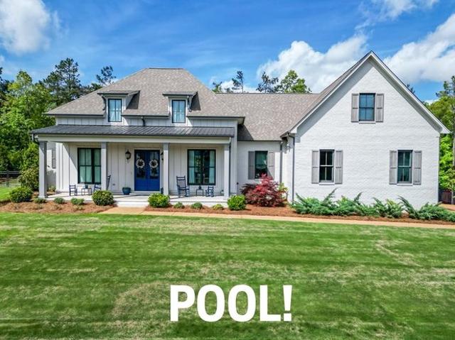 5017 Braemar Park Dr, Oxford, MS 38655