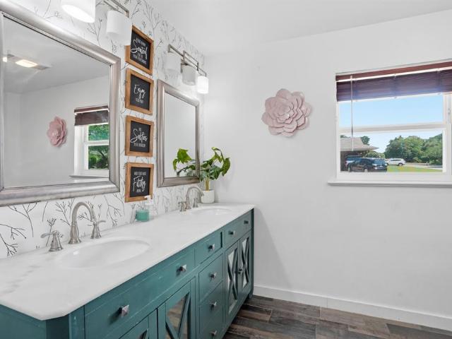 5017 Fox Hill Lane