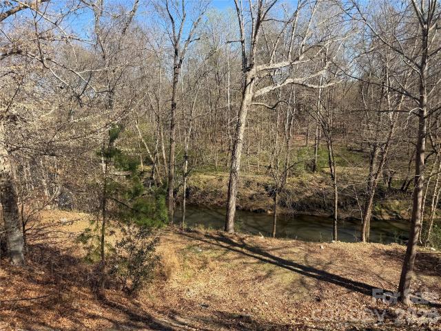 5017 Hedgebrook Lane