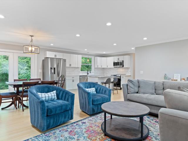 5017 Suter Dr