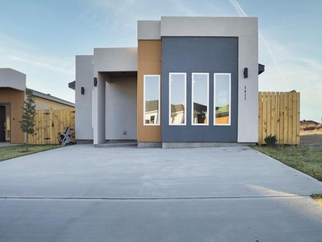 5017 Servando Dr, Laredo, TX 78043
